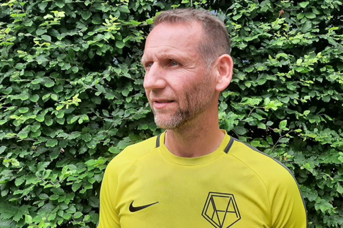 Harry Rutgers verlengt bij JO12-1 en JO12-2 | csv Apeldoorn