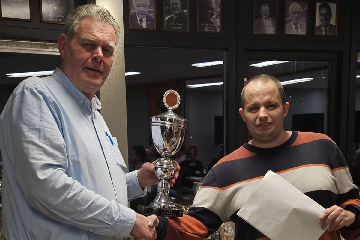 Wim Tamboer winnaar Klaverjasmarathon 2025 | csv Apeldoorn